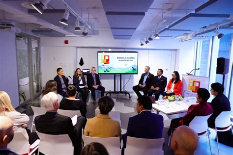 Гадаад харилцааны сайд Б Батцэцэг хөрөнгө оруулагч бизнесийн төлөөлөлтэй ажил хэрэгч уулзалт хийв