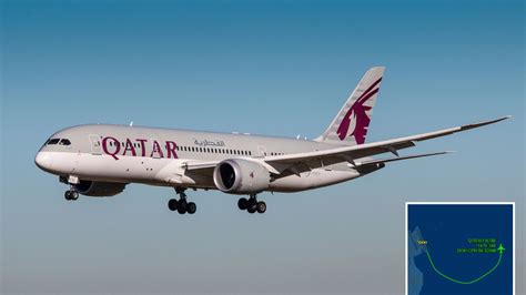 Boeing 787 Dreamliner Moments From Crashing Into Sea After Plunging 1