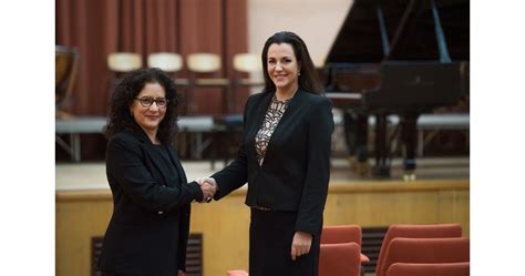 Обновена концертна зала и осем стипендии за иновативни студентски проекти от инициативата „Моите