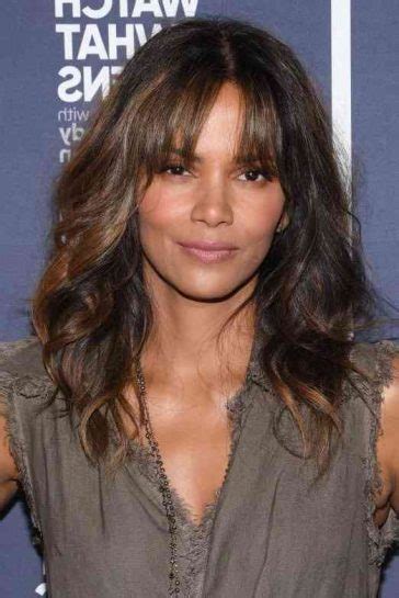 18 Best Long Hairstyles For Women Over 40