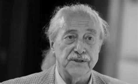 Паметна плоча на Кирил Маричков ще бъде открита на фасадата на дома му в София Cross Bg