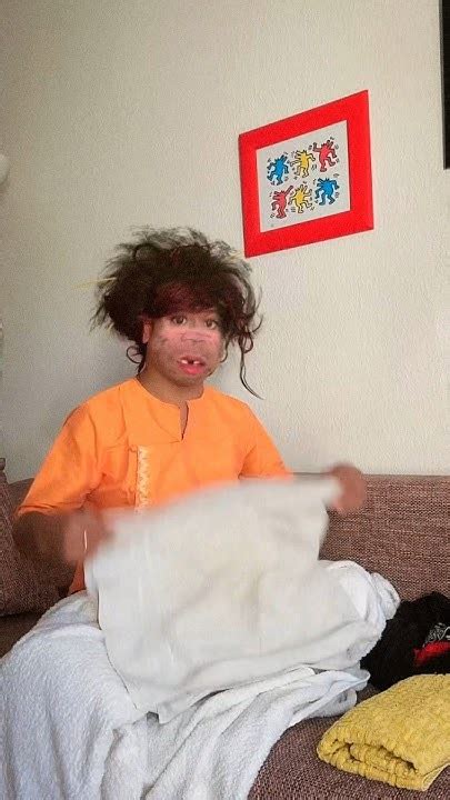 အမေကြီးကိုဂျင်းထည့်တဲ့ဘာဘာချို😂 Youtube