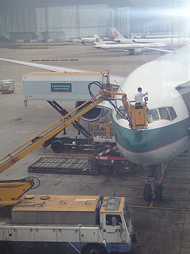 載我從香港飛曼谷的國泰航空cx701班機 一個飛機迷和飯店迷的部落格