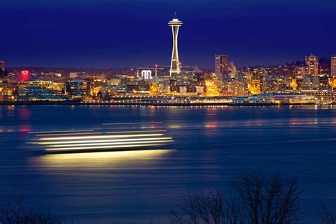 Download Seattle At Night Wallpaper