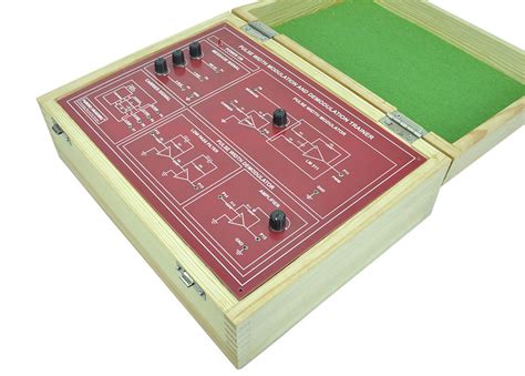 Pulse Width Modulation And Demodulation Trainer
