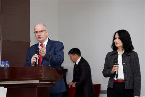 Харилцагчид зөвлөх банкны мэргэжилтэн бэлтгэх сургалтын батламж гардуулах ёслол боллоо