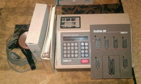 data i o model 29b universal programmer w unipak 2b prom reader prom