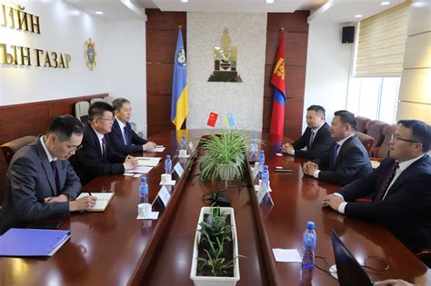 БНХАУ ААС ЗАМЫН ҮҮДЭД СУУГАА ЕРӨНХИЙ КОНСУЛ ЛИ ЯНЬЖЮНЬ ДУНДГОВЬ АЙМАГТ АЙЛЧИЛЛАА