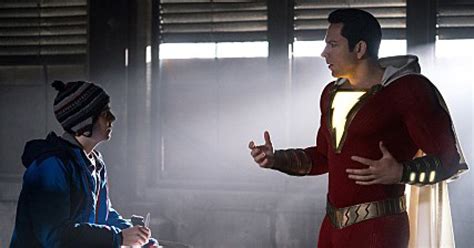 어느날 슈퍼히어로가 된 15살 소년의 따뜻한 모험담