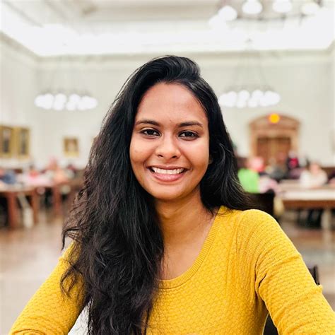 Deepshika Poobalan Senior Analyst Sales Strategy And Operations Salesforce Linkedin