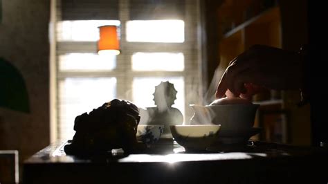 Ирина Лагранж Женственность без иллюзий ПОЧЕМУ ТАК МНОГО НЕСЧАСТНЫХ ЖЕНЩИН ⠀ Потому что мы