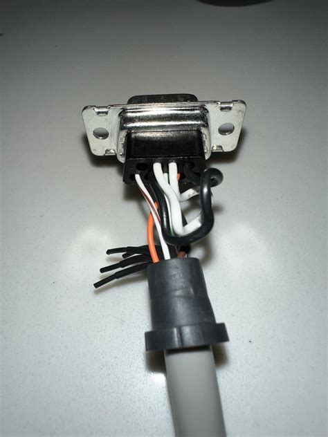 Need Help Identifying The Cabling On A Serial Connector Please R