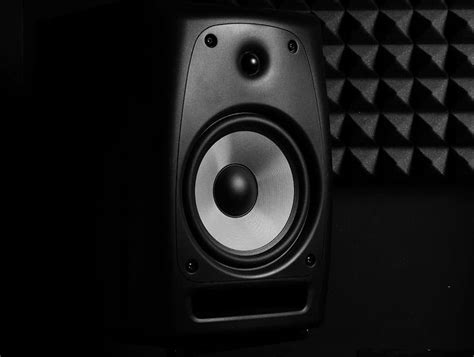How To Pick The Right Dj Speaker Setup Home Dj Studio