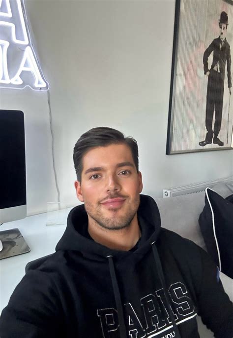 Joseph Conza ⚡️ On Linkedin 1 Hour A Month 2 Max Thats A Movie A