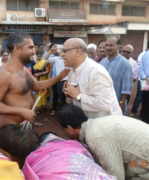 Notes Of An Itinerant Mendicant The Naked Truth Kejriwals Non Secular Politics