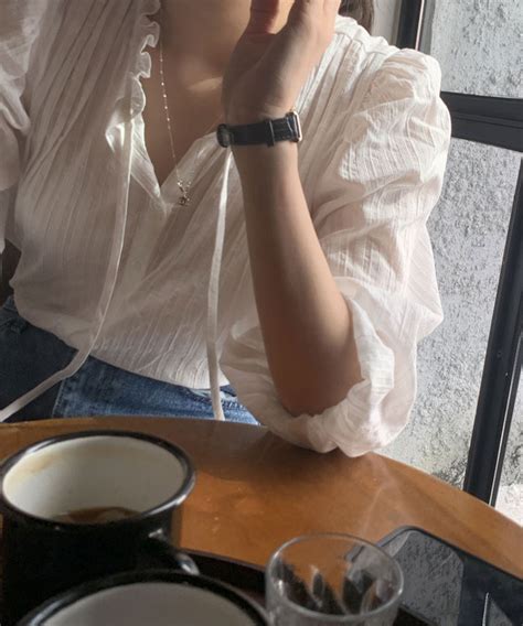 무드프랑 시엘 레이스 핀턱 셔링 퍼프 봄 가을 블라우스