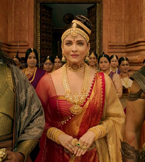 Ponniyin Selvan Tamil Movie 15 Aishwarya Rai Hot Hd Stills Indiancelebblog