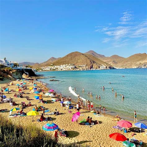 Playa De La Calilla España Guía De La Playa Información Fotos