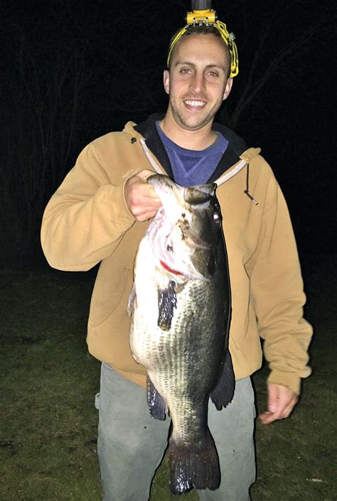 Record Largemouth Bass Caught In Johnsons Pond Warwick Beacon