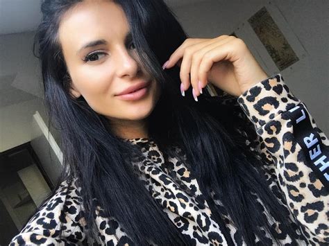 Kate Rich Official Image