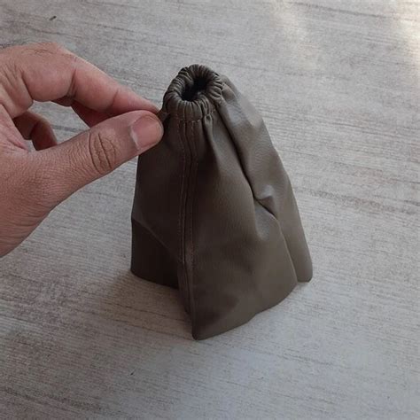 خرید و قیمت گردگیر لیور دنده سمند سورن رنگ کرم جنس درجه یک ترب