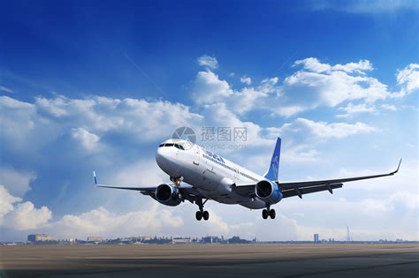 正在着陆的航班高清图片下载 正版图片 摄图网