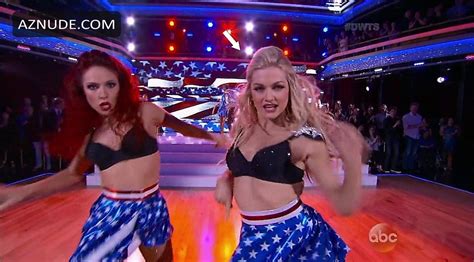 LINDSAY ARNOLD Nude AZNude