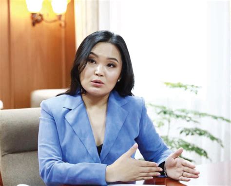 Ч Номин Соёлын салбарын ажилчдын цалинг боловсролын салбарынхантай дүйцүүлнэ