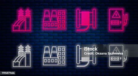 릴 이나 드럼 원자력 발전소 및 전기 패널에 라인 발전소 및 공장 와이어 전기 케이블을 설정합니다 벽돌 벽에 빛나는 네온 아이콘입니다 벡터 0명에 대한 스톡 벡터 아트 및