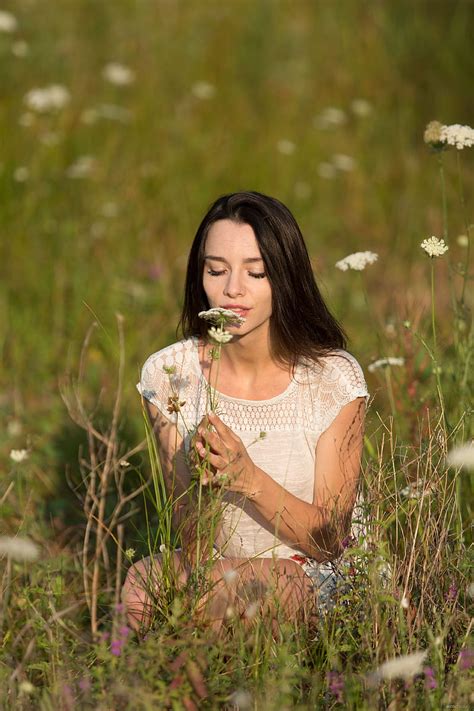 Girl Brunette Grass Wallpaper Hd Girls K Wallpapers Images Photos Hot Sex Picture