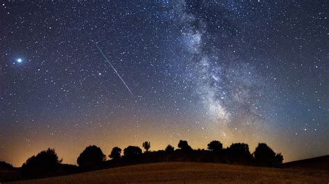 The Perseids Are About To Peak — Heres How To Watch The Glorious Meteor Shower Without The Full