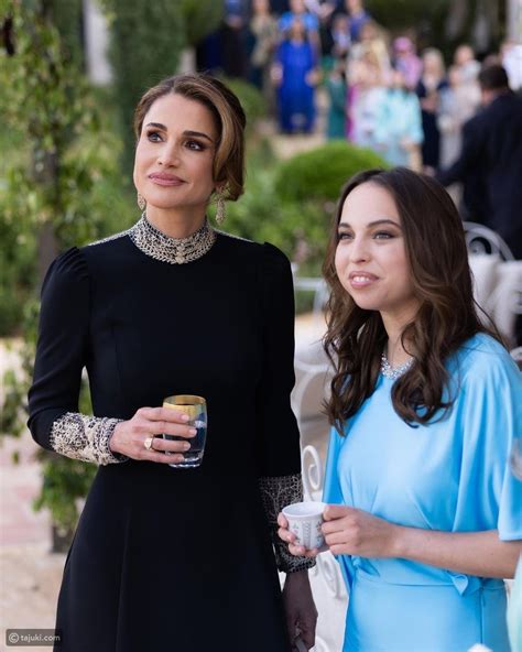 حصريا صور مؤثرة شاركتها الملكة رانيا لأبنائها خلال العرس الملكي