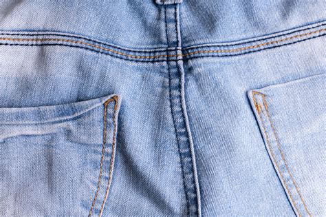 블루 데님 면 직물 청바지 창조적 인 빈티지 배경입니다 포켓과 지퍼 라인은 품질이 좋지 않습니다 저렴 한 항목입니다 0명에 대한 스톡 사진 및 기타 이미지 Istock