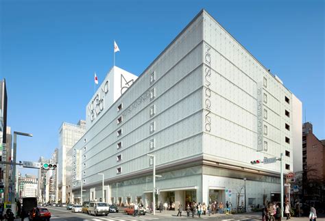 松屋銀座 外観 銀座ロイヤルサロン