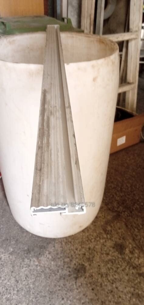 Продавам алуминиеви профили много изгодно Строителни материали