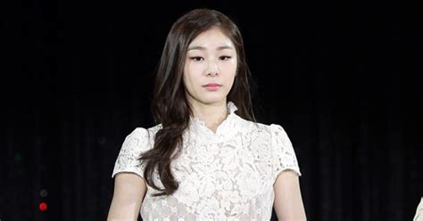 [포토엔]김연아 우아한 밀착시스루 드레스 자태