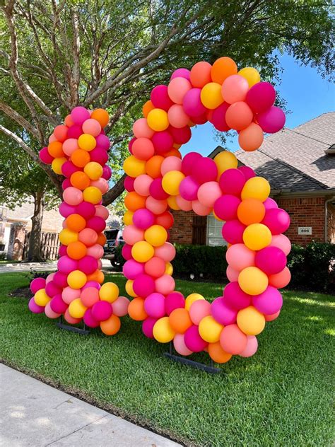 Number 16 Balloon Decoration