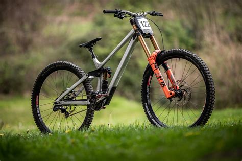 Dh Bike Online