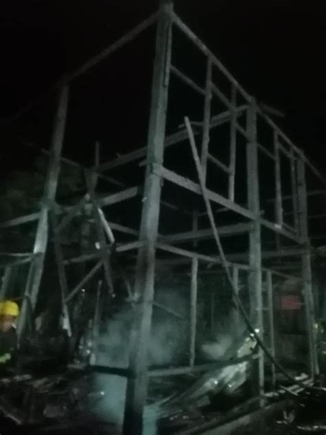 ကလေးမြို့နယ်၊ စက္ကန့်ကျေးရွာတွင် နေအိမ်တစ်လုံး မီးလောင်မှုဖြစ်ပွား Information And Public