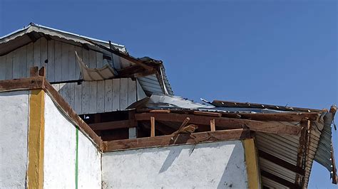 မင်းတပ်တွင် လေပြင်းကြောင့် အဆောက်အအုံ ၂၀၀ နီးပါး ပျက်စီး