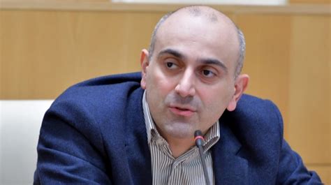 ევროპარლამენტში უამრავი ევროპარლამენტარია განსხვავებული შეხედულებებით არიან ისინიც ვინც