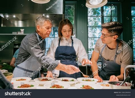 11065291 유과 이미지 스톡 사진 및 벡터 Shutterstock