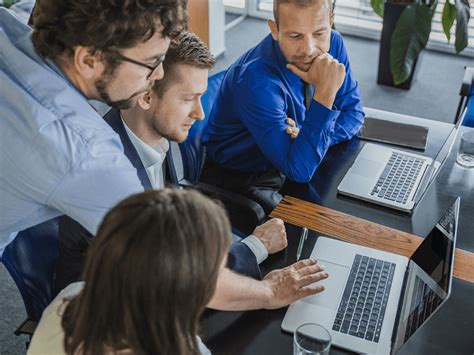 The Ultimate Guide To Effectively Manage And Lead A Team Of Software Developers Institute Of Data