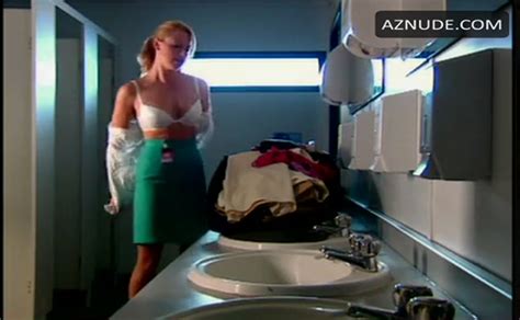 Sarah Manners Underwear Scene In Mile High Aznude
