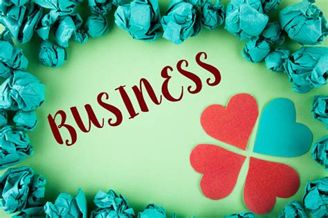 필기 텍스트 사업입니다 개념 의미 마케팅 및 판매 Stagedy 옆 종이 공 마음 내 일반 배경에서 작성 된 새 프로젝트에 대