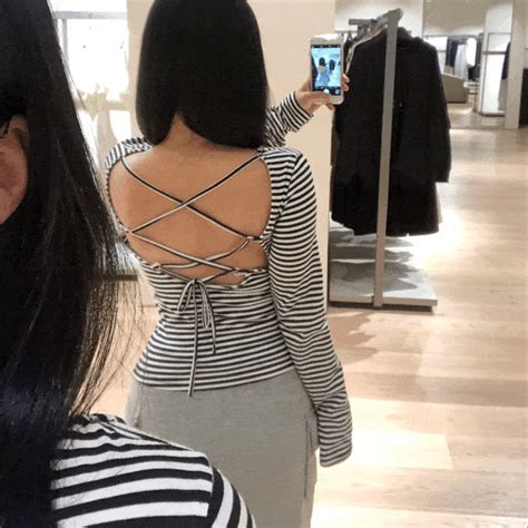 백트임 반전뒷태 포인트 단가라 스트라이프 사계절 긴팔 티셔츠 핫템 봄신상 가을신상 뒷트임 등트임 백리스 리본 오버로크 백 크로스 에이블리