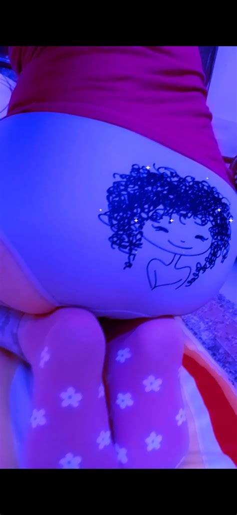 رنگ کدوم شرت قشنگ ترهسیسی جون اراک💦💦💦