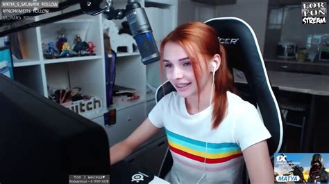 ПОКАЗАЛА СИСЬКИ НА СТРИМЕ ЖЕСТЬ Приколы на Twitch Смешные моменты Стримерши 18 Youtube