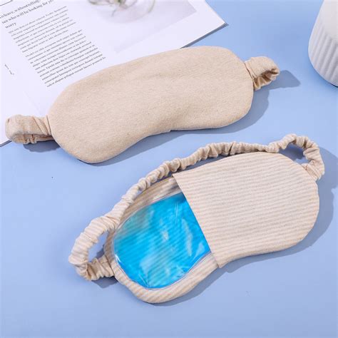 Bịt Che Mắt Ngủ Massage Có Gel Làm Mát Túi Nước Dành Cho Người Lớn