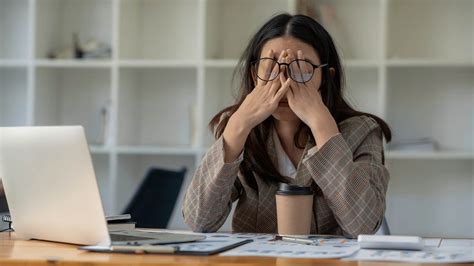 Quiet Struggles Only Moms Who Financially Provide For Their Families Will Understand YourTango